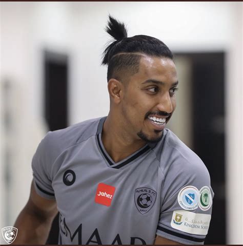 هجوم على نجم الهلال بسبب مظهره قبل بداية الموسم