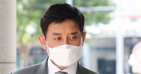 라임 사태 핵심 김봉현 전자발찌 끊고 도주