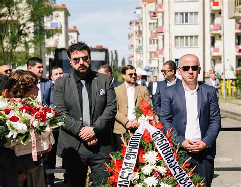 ფოთში საქართველოს ტერიტორიული მთლიანობისთვის ბრძოლაში დაღუპულ გმირთა ხსოვნას პატივი მიაგეს