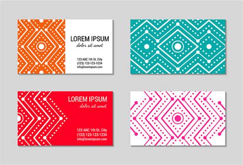 신성한 지오메트리에서 영감을 받은 빈티지 스타일의 전단지 세트 대문자 기하학적 징후가 있는 공백 라인 아트 컬러풀 브로셔 패턴