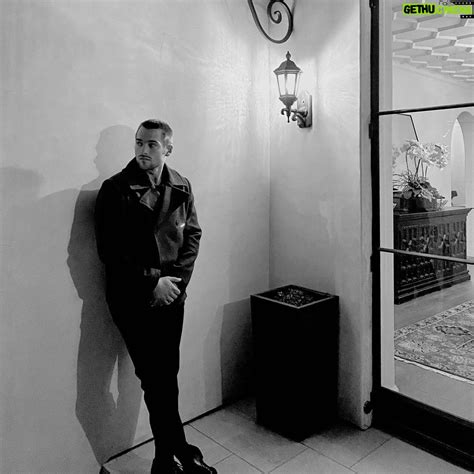 Dylan Sprayberry Wiki Biography Age Gallery Spouse And More