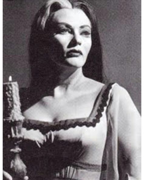 Lily Munster Yvonne De Carlo The Munsters Lily Munster