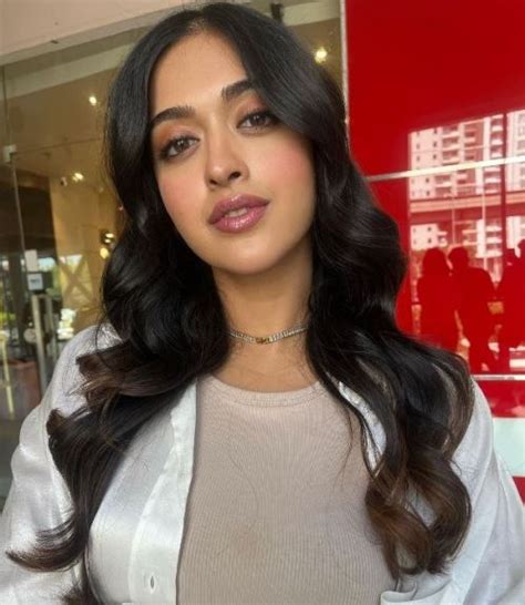 Gayatri Bhardwaj Biography Wiki Age Height Career Web Series And More