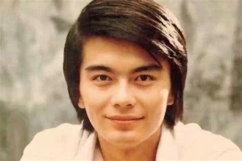 许亚军儿子17岁了，前妻基因太强大，网友：鼻子嘴巴都遗传了妈妈