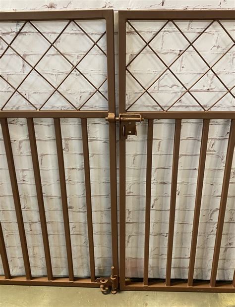 Metal Henry Double 4t X 64w Entrance Gate