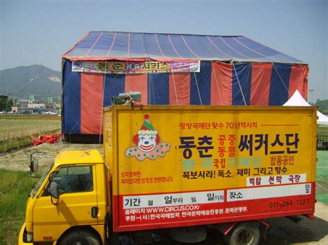 납작한 모자 정지우