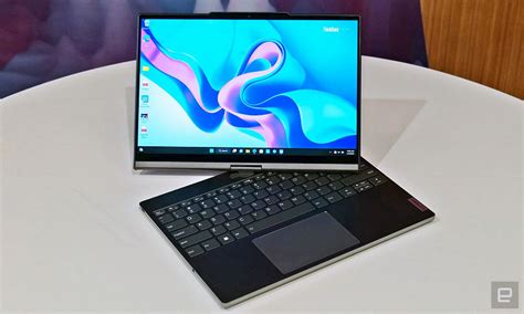 Lenovo представила ноутбук трансформер Thinkbook Plus Twist с двумя