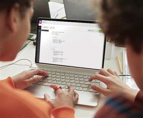 1 Introducción E Interfaz