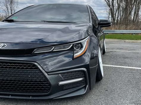 2020 Toyota Corolla With 18x95 22 Gmr Gmr 04 And 21535r18 Lionhart Lh