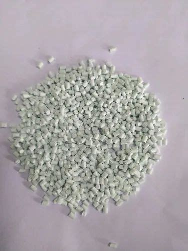 Pe White Uv Masterbatch At Rs 315kg In Nagpur Id 22642706162