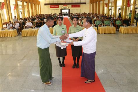 စစ်ကိုင်းတိုင်းဒေသကြီးဝန်ကြီးချုပ် ဦးမြတ်ကျော် ပြည်သူ့စစ်မှုထမ်းသင်တန်း အမှတ်စဉ် ၉ ၂၀၂၄ သို့ တက