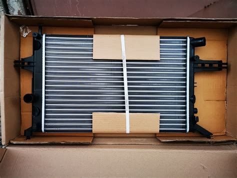 Воден радиатор Опел астра Г Зафира охладител броня фарове гр София Редута • Olx Bg