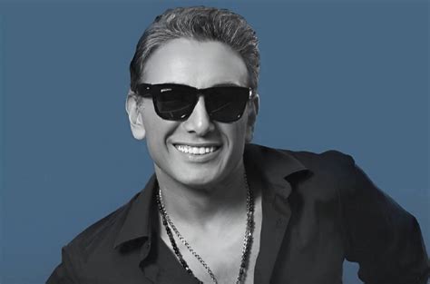 دانلود گلچین بهترین آهنگهای شادمهر طرفداری