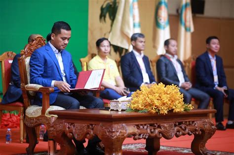 ឯកឧត្តម ស សុខា ណែនាំដល់អ្នកសារព័ត៌មានត្រូវផ្សព្វផ្សាយព័ត៌មានពិត និងលុបបំបាត់ព័ត៌មានក្លែងក្លាយ