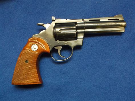 Colt Diamondback Revolver 38 Spec 4 Barrel Ventilated Rib Original Grips Speed Loader D51560