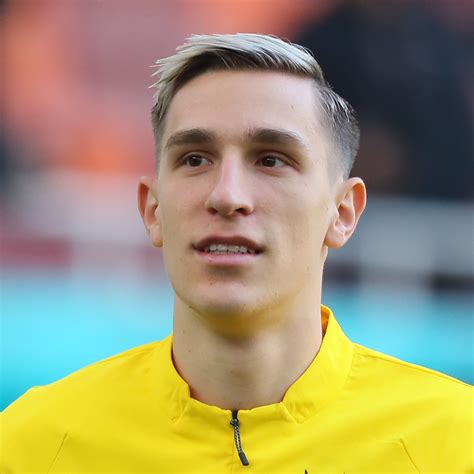 Nico Schlotterbeck Alle News Und Infos Zum Bvb Verteidiger