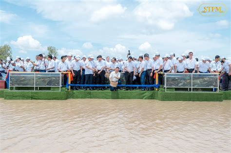 ដំណឹងល្អ រាជរដ្ឋាភិបាលនឹងធ្វើការអភិវឌ្ឍវិស័យកសិ ឧស្សាហកម្មនៅទិសខាងលិចពិសេសខេត្ដ៣នេះ