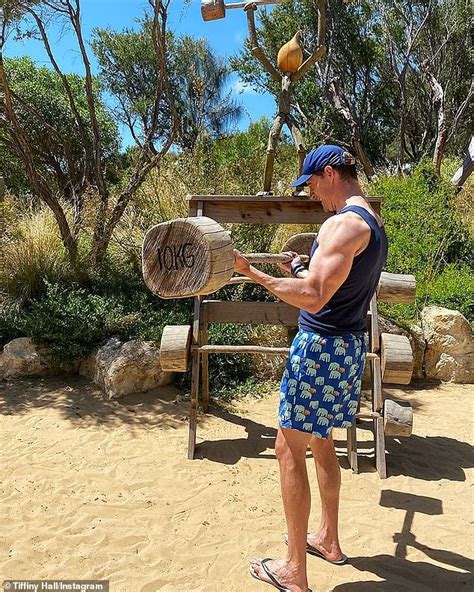 Ed Kavalee And His Personal Trainer Wife Tiffiny Hall Show Off Their
