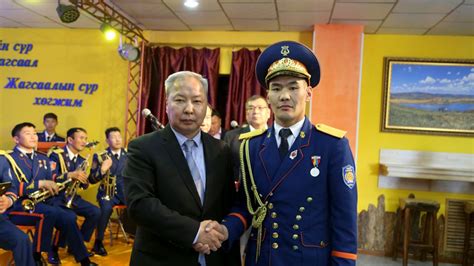 Ж Тамир “Соёлын тэргүүний ажилтан” цол хүртлээ Өглөө мн