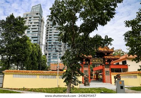 Kiew Lee Tong Temple Photos Images And Pictures