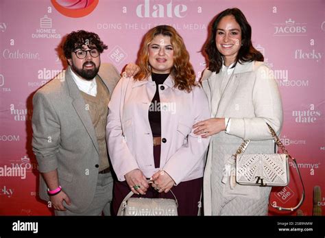 Steven Preisner Alina Wichmann Und Saskia Grimm Beim Mates Date
