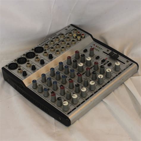 Behringer Eurorack Ub1202 Silver 12 Input 2 Bus Mic Line Mixer