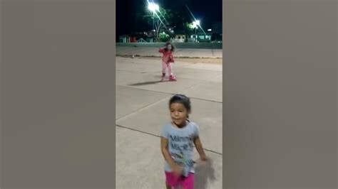 Brincando Com Sua Amiguinha Youtube