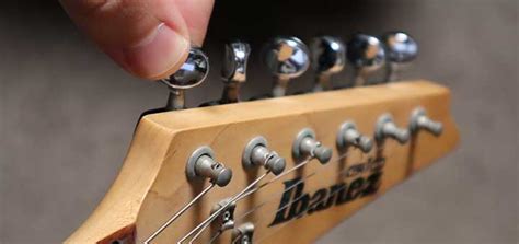 How To Tune Electric Guitar Amplifier