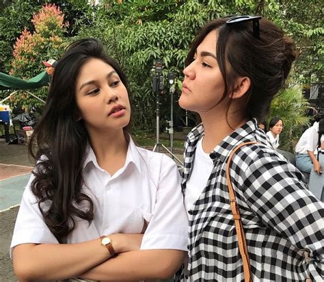 Potret Kompak Pasangan Kakak Adik Yang Berkarier Di Dunia Hiburan