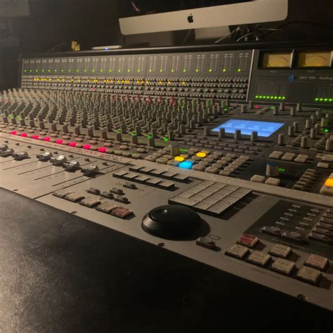 SSL AWS 900 24 Channel 8 Buss Resurface SSL AWS 900 24 Channel 8 Buss Resurface
