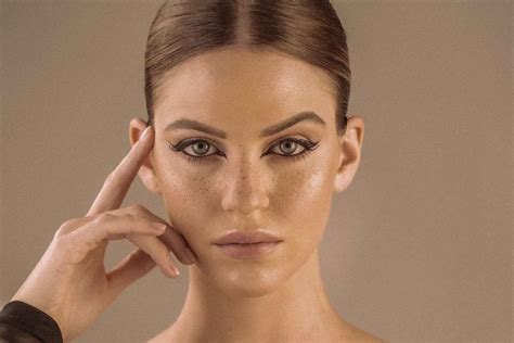 Sara Croce Dallamerica Mostra Il Suo Workout La Sequenza Per Avere