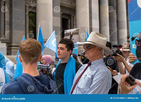Queensland Pm Bob Katter And Activist Drew Pavlou In The Pro Uyghur