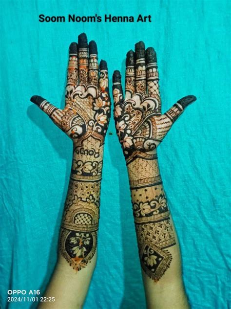 Soom Nooms Henna Art