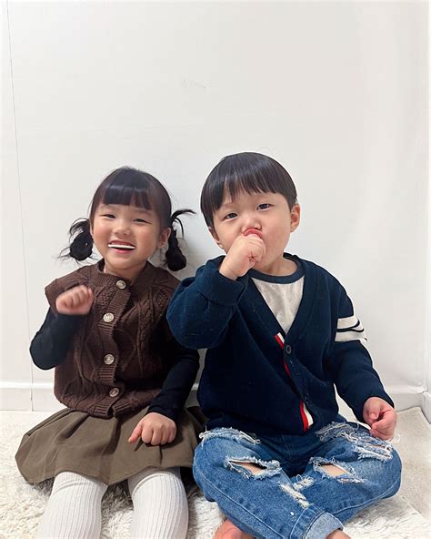 강혜린키즈모델•남매육아•육아기록 아빠랑 티니핑월드💕 티니핑월드 다녀오면 집에 쌓여가는 티니핑성 엄마는 유주만 좋다면 갠차나🥲 한달에 한번정도 나쁘지않을꺼같아ㅎㅎ