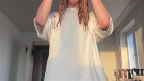 Teasing Skinny Girl Show Biceps Xxx Mobile Porno Videos Movies Iporntv Net