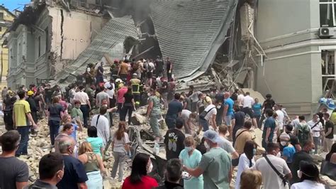 Масована ракетна атака на Київ є загиблі та поранені Youtube