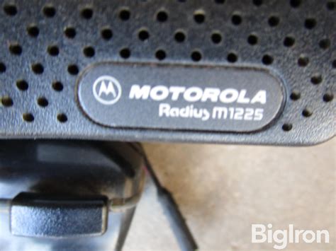 Motorola M1225 Fm Business Band Radios Agriculture Bigiron