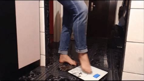 The Scale Is Playing Tricks On Me Eva36d Clips4sale