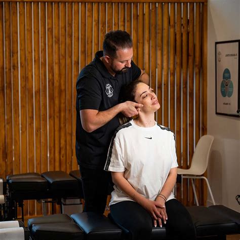 Best Spinal Decompression Therapy Restore Mobility Now