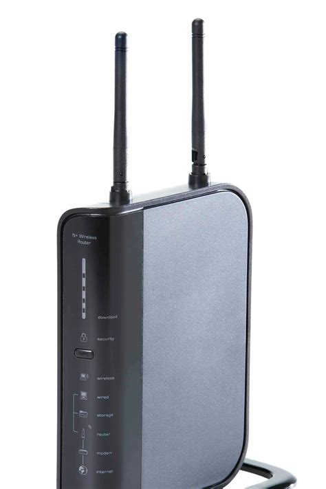 What Does A Router Do When Sending A Packet To Host Across The Internet