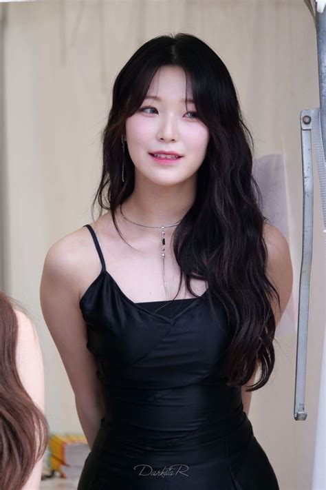 프로미스나인 백지헌