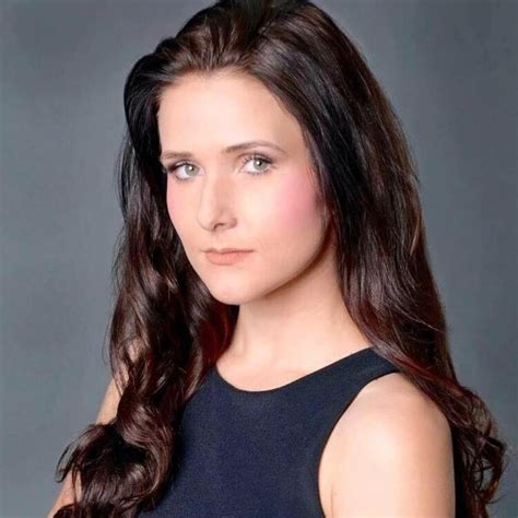 9 Hot Sexy Ashla Soter Bikini Pics