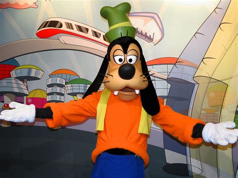 Goofy Epcot Character Spot Epcot Meeko Flickr