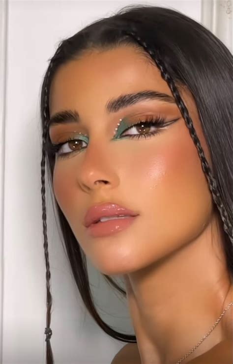 Vestido Pink Pretty Brown Eyes Creative Eye Makeup Prom Makeup Pink Lips Makeup Inspo