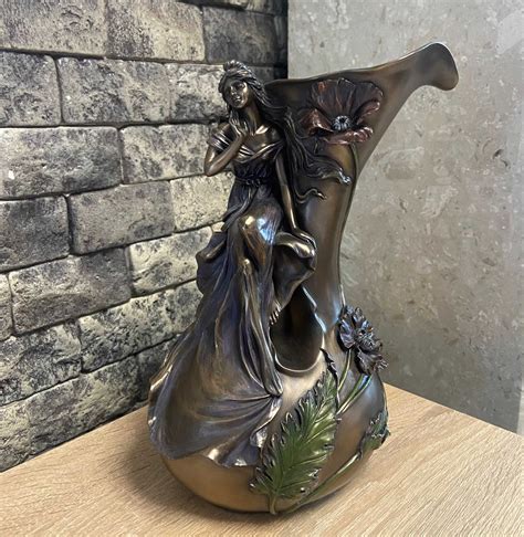 Ваза Дівчина з маками Veronese ваза для ікебани статуя статуетка 2 500 грн Предмети