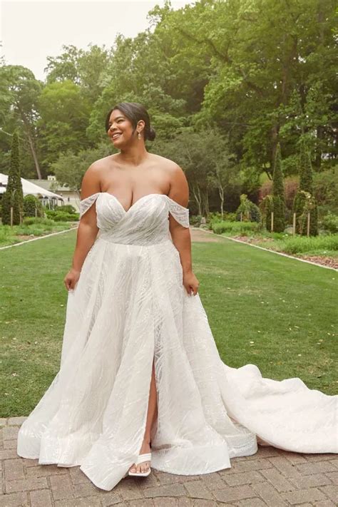 Essense Of Australia Every Body Every Bride Fall 2023 Plus Dresses