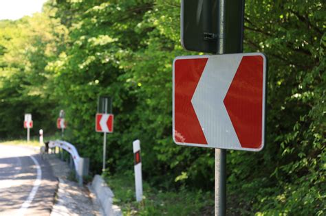 საავტომობილო შიდასახელმწიფოებრივი მნიშვნელობის ვაზიანი გომბორი თელავის საავტომობილო გზის 33 6