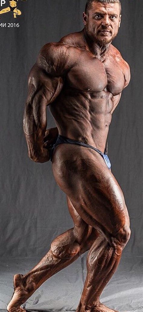Pin By Fabrice Neaud On Bodybuilders In 2025 Body Poses Hot Men