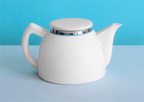 George Sowden Designs Softbrew Teapots To Alleviate Lousy Tea Bags