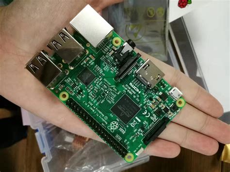 Arduino Vs 树莓派，哪个更适合教学？